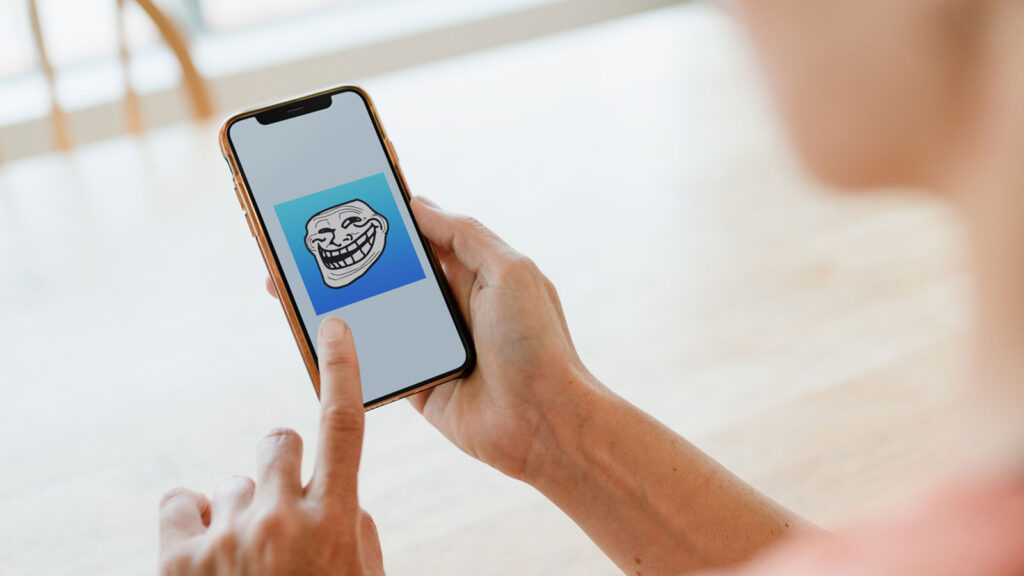 TROLL-STORE - Thế Giới Táo